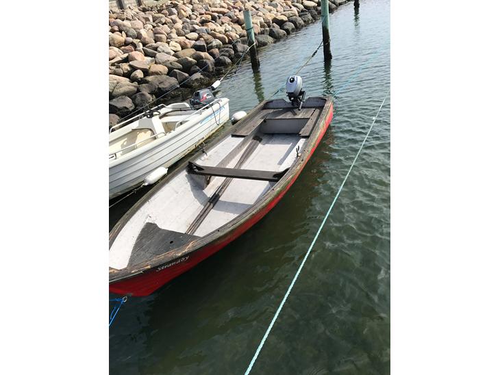 Renovering af Fevik Jolle - Teknik projekter - Uploadet af Casper S