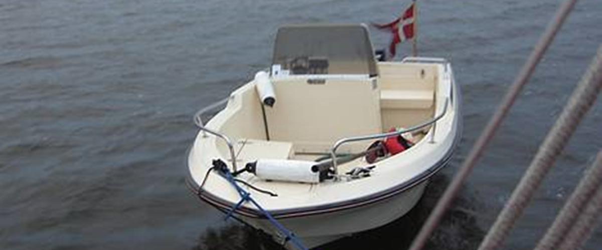 Uttern 5001 SOLGT - 1990 - Er ved at give den en ordenli...