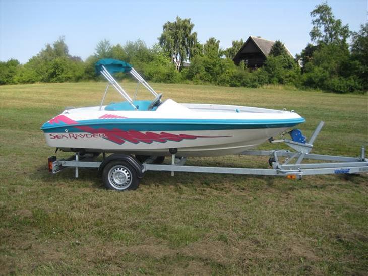 Sea Ray rayder f14 *solgt* - - Sjov sommerbåd til vandski og...