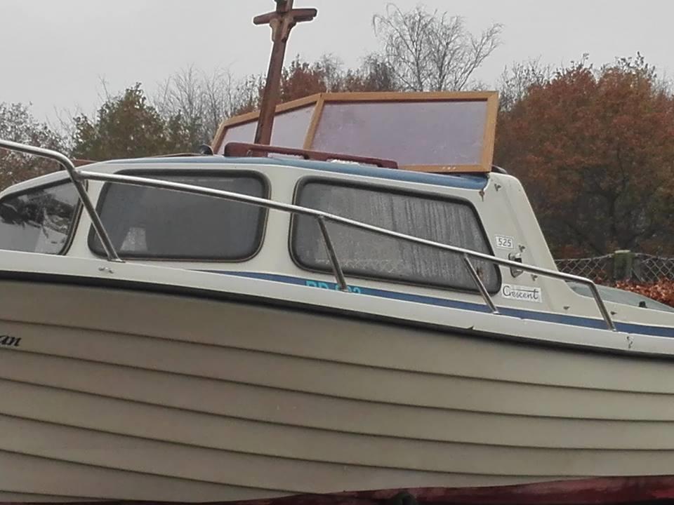Crescent 525 HT - 1973 - har malet det gule blå og er ...