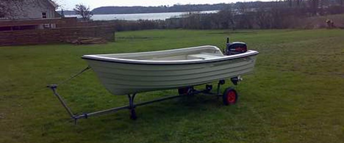 Crescent 410 SOLGT - - fin lille jolle kan trække kn...