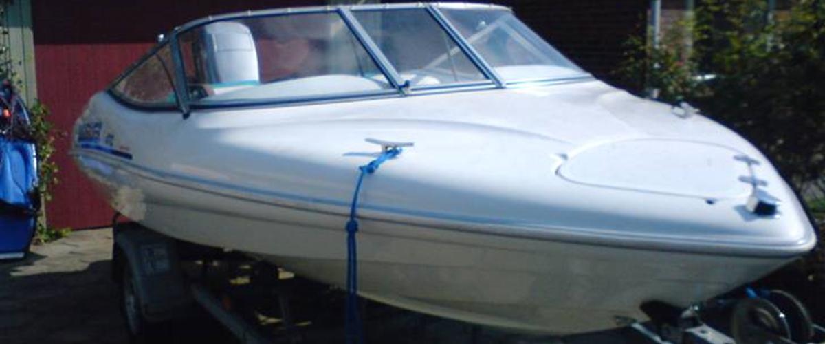 Quicksilver 470 Sport - 1999 - Lille letplanende speedbåd. K...
