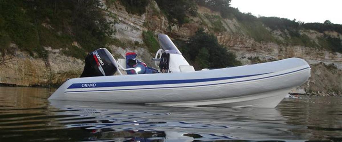 Rib Grand Silver line 470 Lux - 2004 - Jeg bruger den mest til turse...