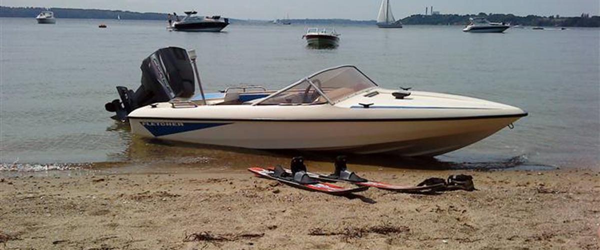 Fletcher Arrowflyte - 1985 - Sjov og hurtig båd der bare l...