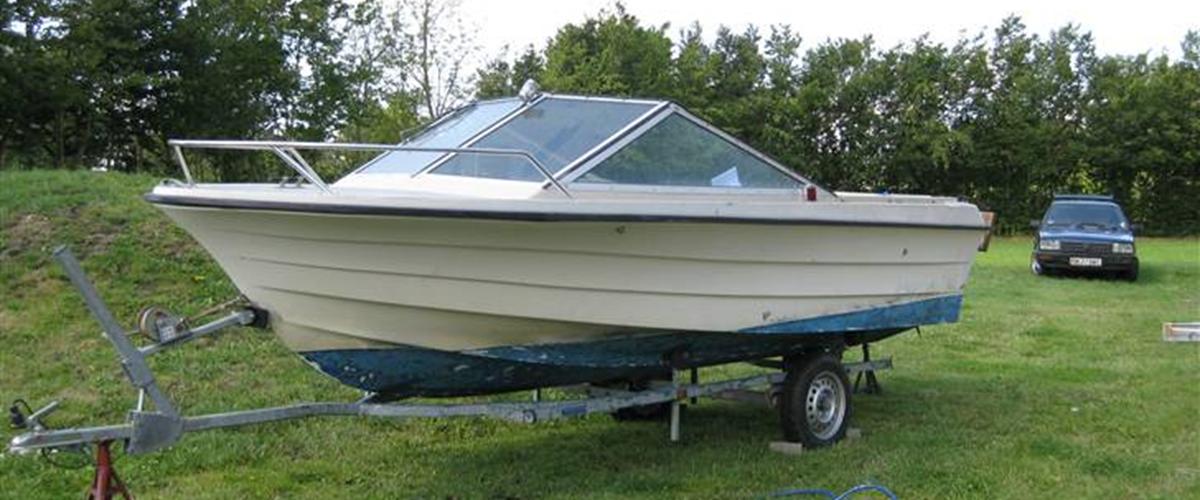 Draco 1700 - 1980 - ca 40000 med trailer dog ude...