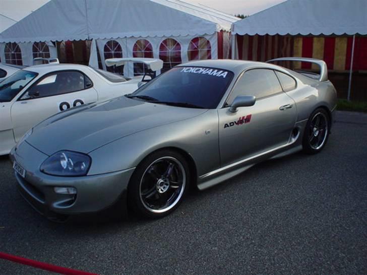 Fede biler og lækre damer - Udstillinger og messer - Fotos fra Anders L