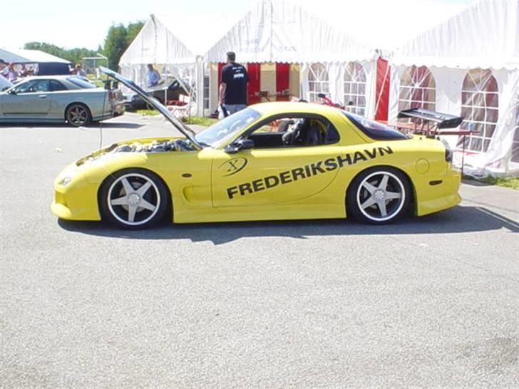 Fede biler og lækre damer - Udstillinger og messer - Fotos fra Anders L