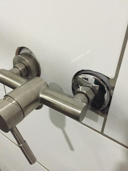 Rustfri plade - Skrevet af **BDOG**