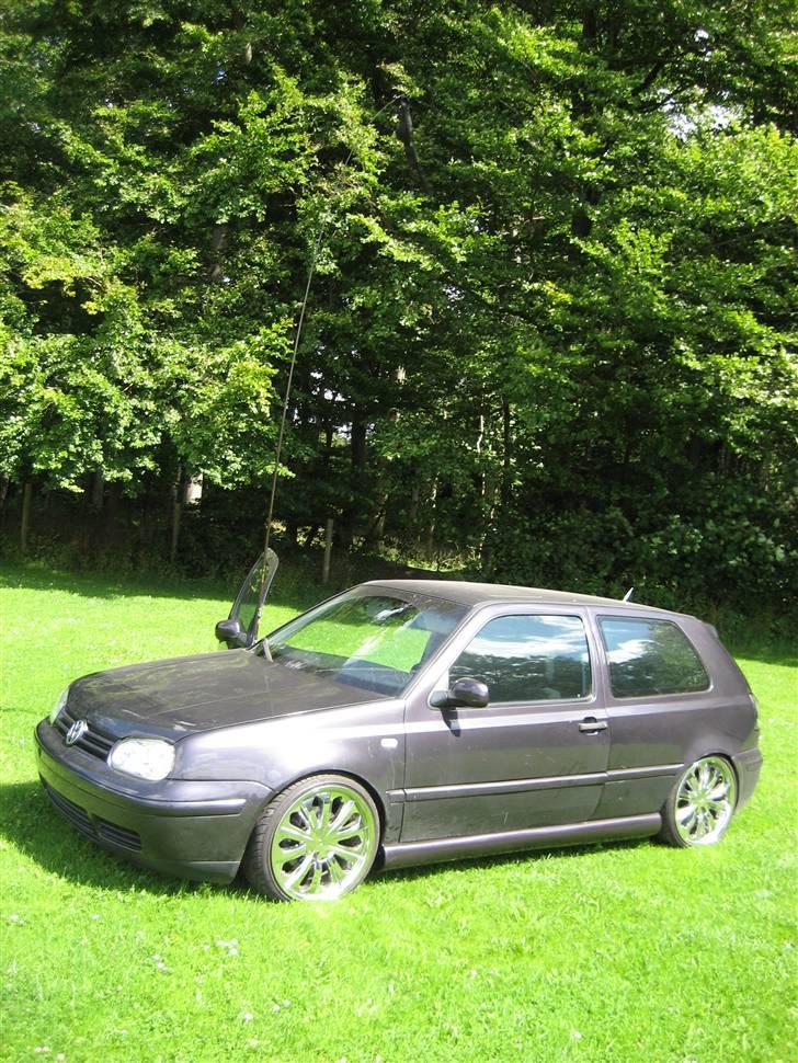 VW Golf III 2.8 Vr6 *SOLGT* - Billeder af biler - Uploaded af Edition´R