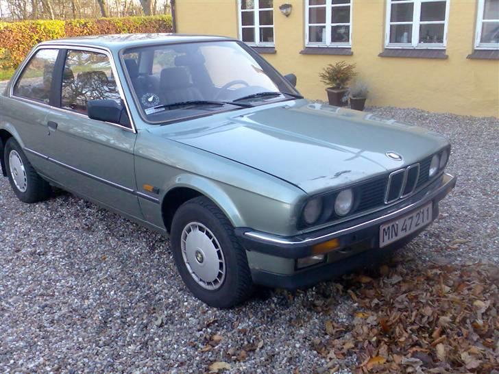 BMW 320i E30, 2 døre - Billeder af biler - Uploaded af Roadrunner
