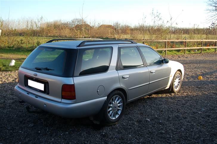 Ford Scorpio Estate Ghia - Billeder af biler - Uploaded af Heidi H