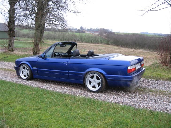 BMW 325 e30 cab - Billeder af biler - Uploaded af cabriolet (tøzen) :0 )