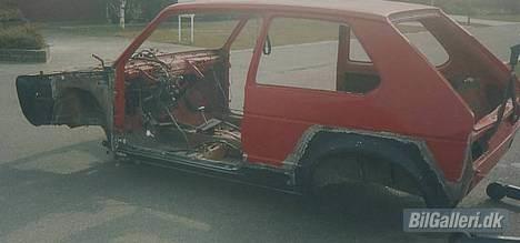 VW golf 1 LS '' SOLGT " - Billeder af biler - Uploaded af kim l