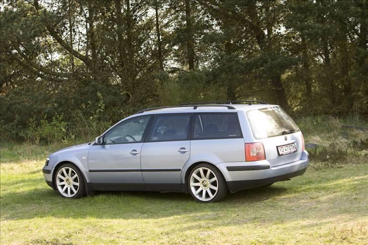 VW passat 3B variant "SOLGT" - Billeder af biler - Uploaded af kenny b