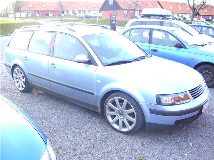 VW passat 3B variant "SOLGT" - Billeder af biler - Uploaded af kenny b