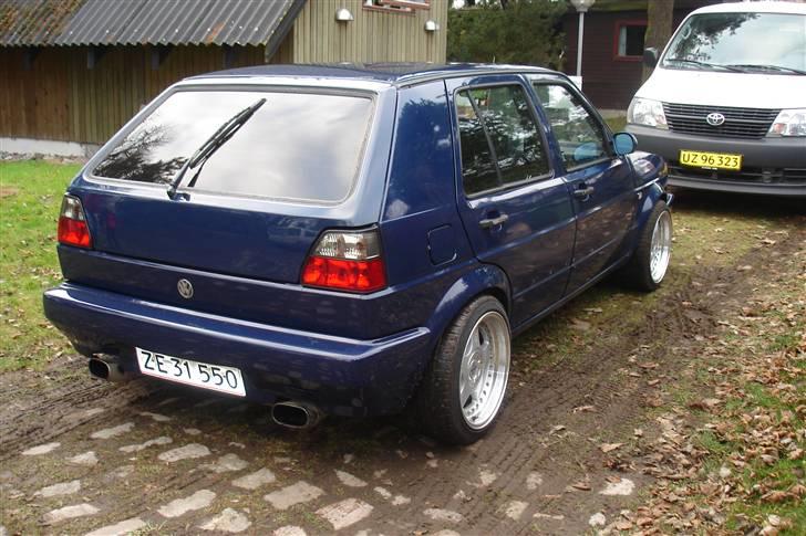 VW Golf 2 1,8 monopoint - Billeder af biler - Uploaded af Nicolei D