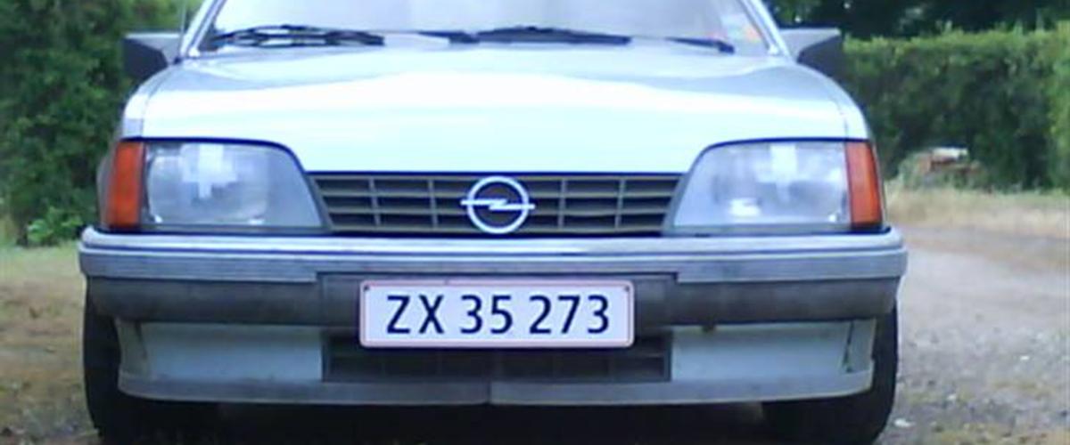 Opel rekord e2 - 1985 - skal igennem en renovering/om...