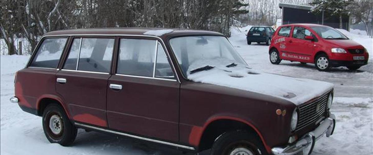 Lada 2102 combi - 1973 - TJAAA.... Her er så den Lada ...