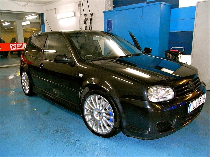 VW Golf 3,2L R32 - Billeder af biler - Uploaded af Brian J