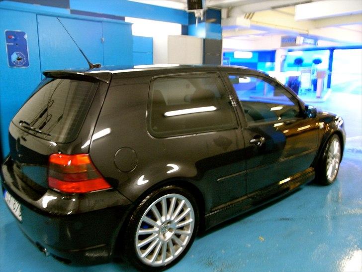 VW Golf 3,2L R32 - Billeder af biler - Uploaded af Brian J