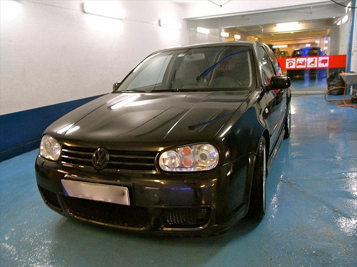 VW Golf 3,2L R32 - Billeder af biler - Uploaded af Brian J