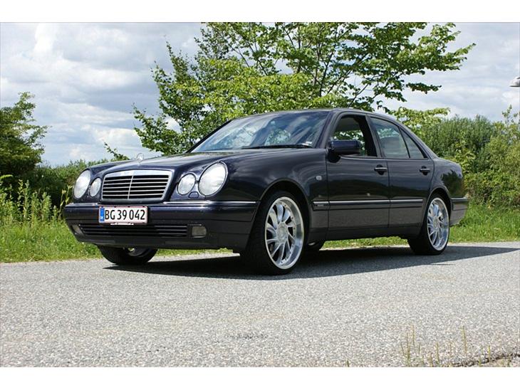 Mercedes Benz E300 w210 (SOLGT) - 1996 - det er ik en ny bil men nøj h...