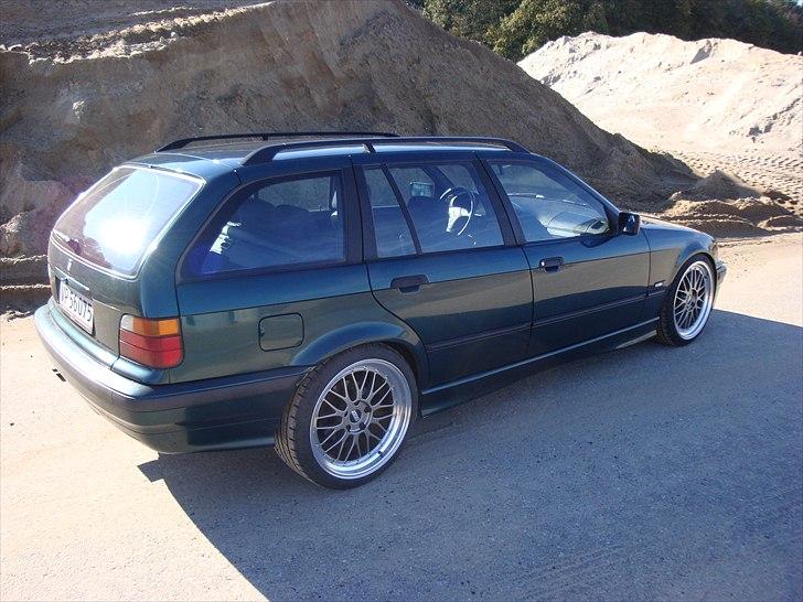BMW e36 touring 328 - Billeder af biler - Uploaded af slettet bruger.