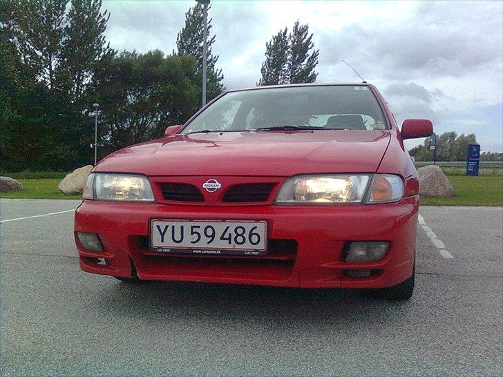 Nissan Almera 2.0 GTI - Billeder af biler - Uploaded af Tonni L
