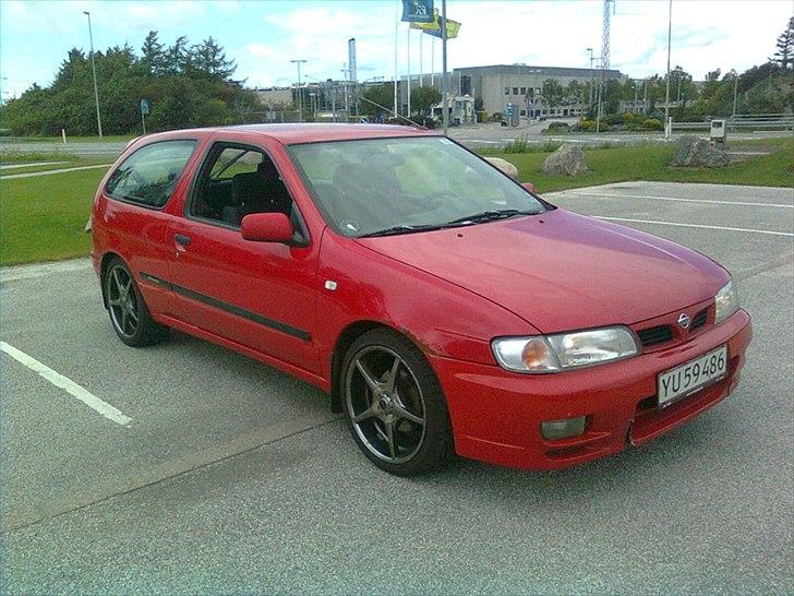 Nissan Almera 2.0 GTI - Billeder af biler - Uploaded af Tonni L