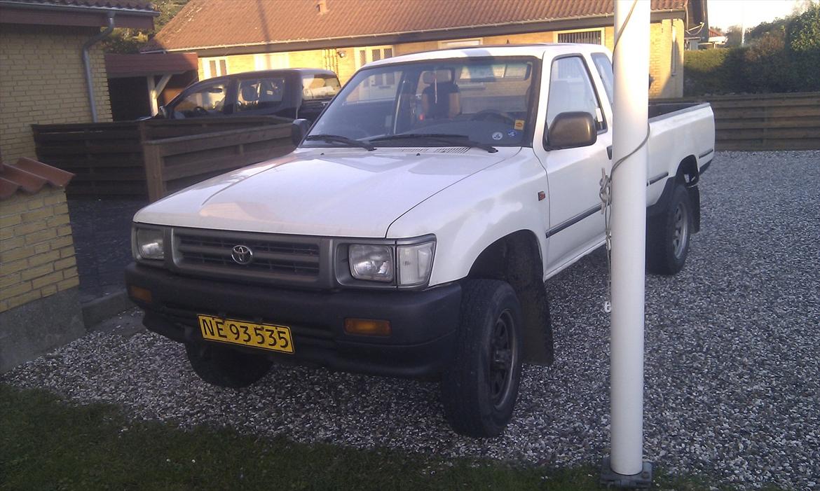 Toyota Hilux LN 110 SOLGT - Billeder af biler - Uploaded af Martin H