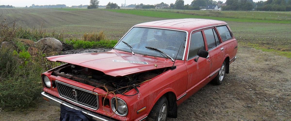 Toyota Cressida RX35 - 1977 - bilen skal renoveres og males...