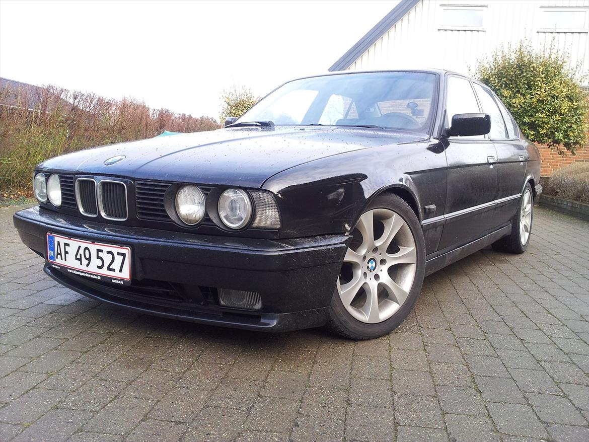 BMW E34 525i SOLGT - Billeder af biler - Uploaded af Nikolaj H