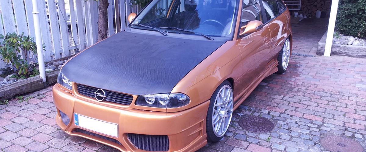 Opel Astra F 2.0 GSI 16V - 1995 - Bananmanifold, samt 2,5" rust...