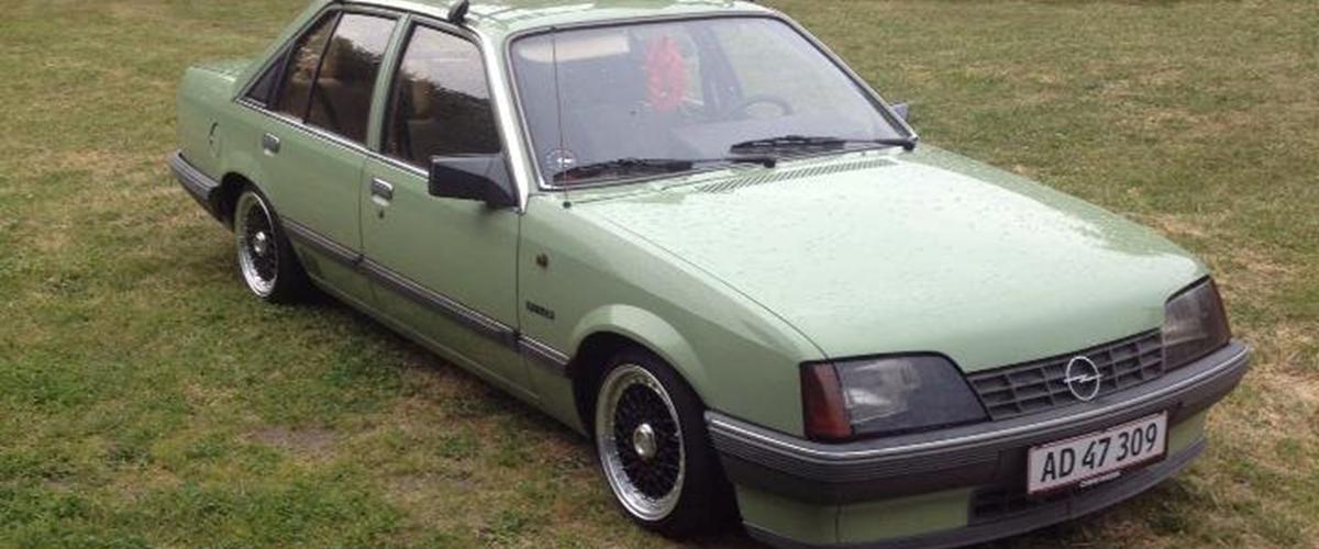 Opel Rekord E2 Luxus - 1983 - Bilen, karosse, og motor osv ...