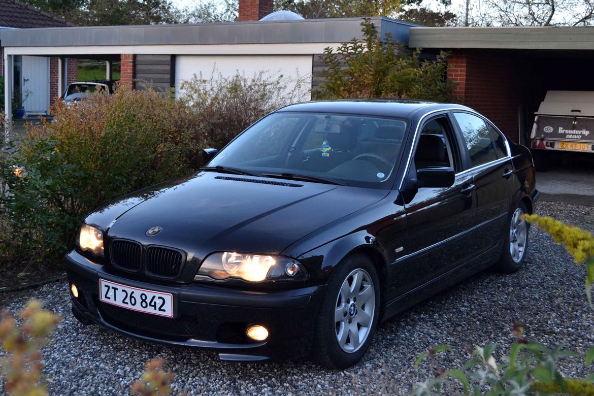 BMW 2.5 E46 Sedan - Billeder af biler - Uploaded af Jonas B