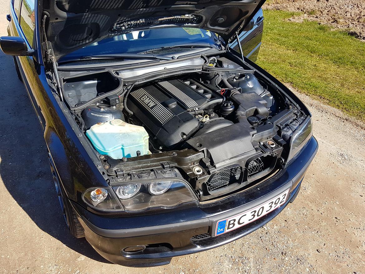 BMW e46 320i aut. - Billeder af biler - Uploaded af Niklas S