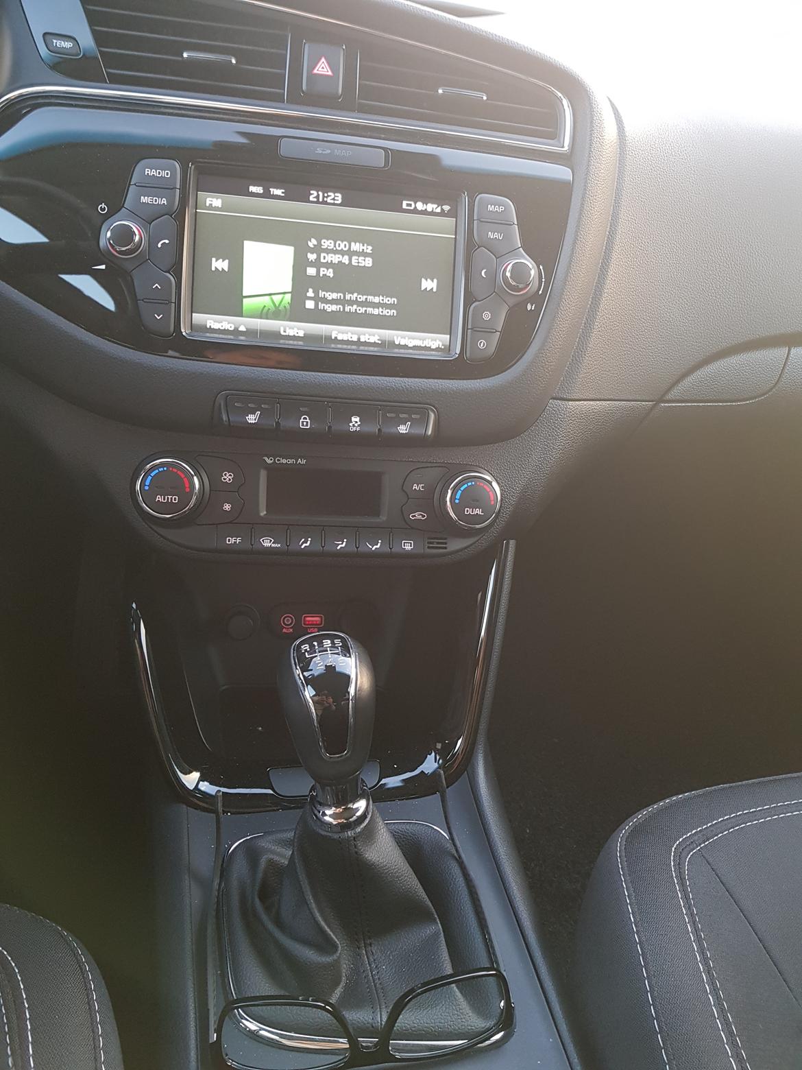 Kia C'eed SW 1,6 crdi Premium - Billeder af biler - Uploaded af Thomas T