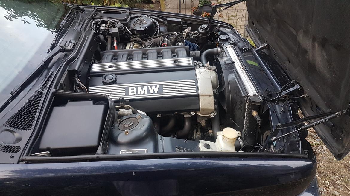 BMW E34 520i Touring - Billeder af biler - Uploaded af Der Ruffian