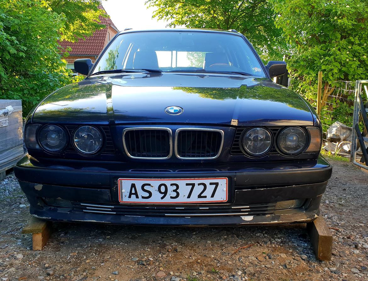 BMW E34 520i Touring - Billeder af biler - Uploaded af Der Ruffian