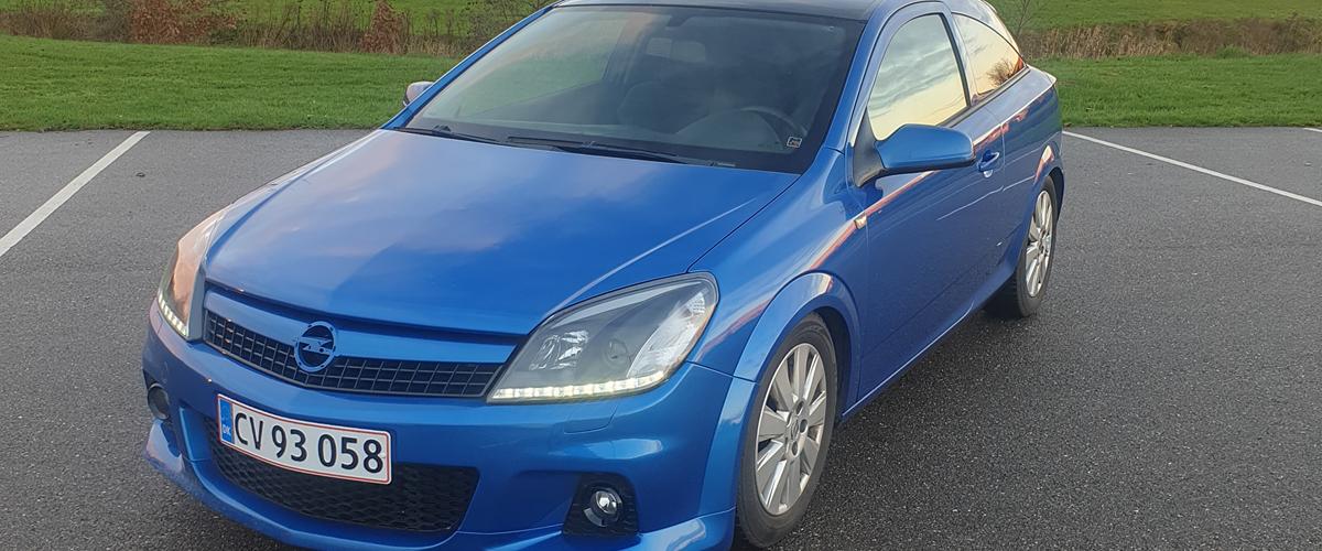 Opel Astra gtc opc-line - 2009