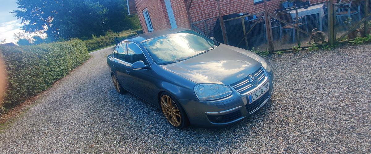 VW Jetta fsi - 2006 - har lige købt den og den køre...