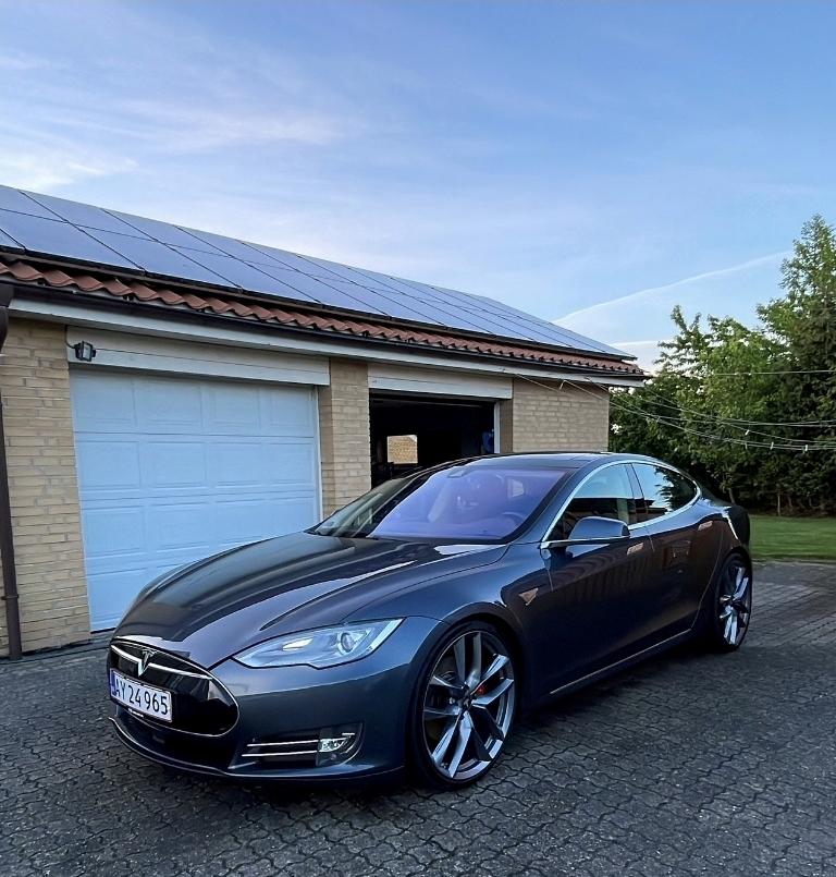 Tesla Model S P85+ Performance - Billeder af biler - Uploaded af Martin