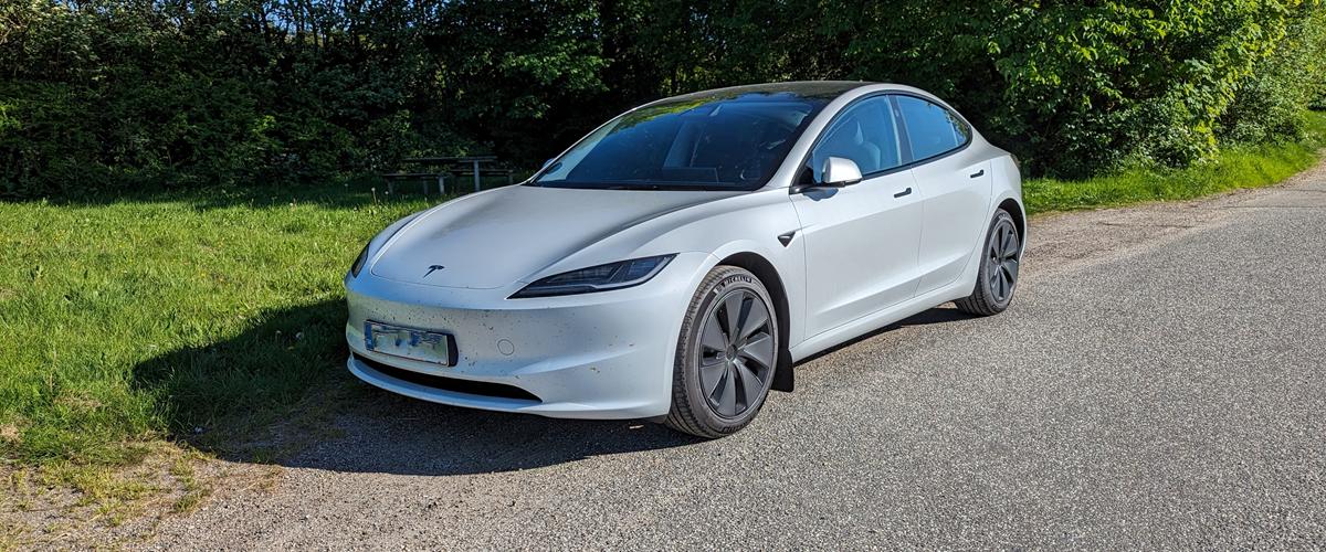 Tesla Model 3 Long Range - 2024 - Hentede denne hos Tesla i Vam...