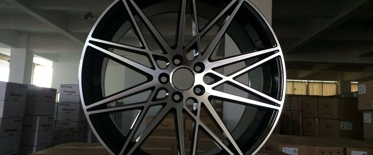 KW SERIES S1 - kr. 1590 - brugte dæk med fælge