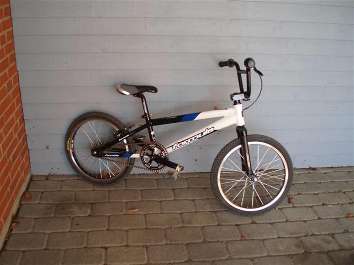 Felt Formula - BMX Race - Den er købt for 6500 kr af Ka...