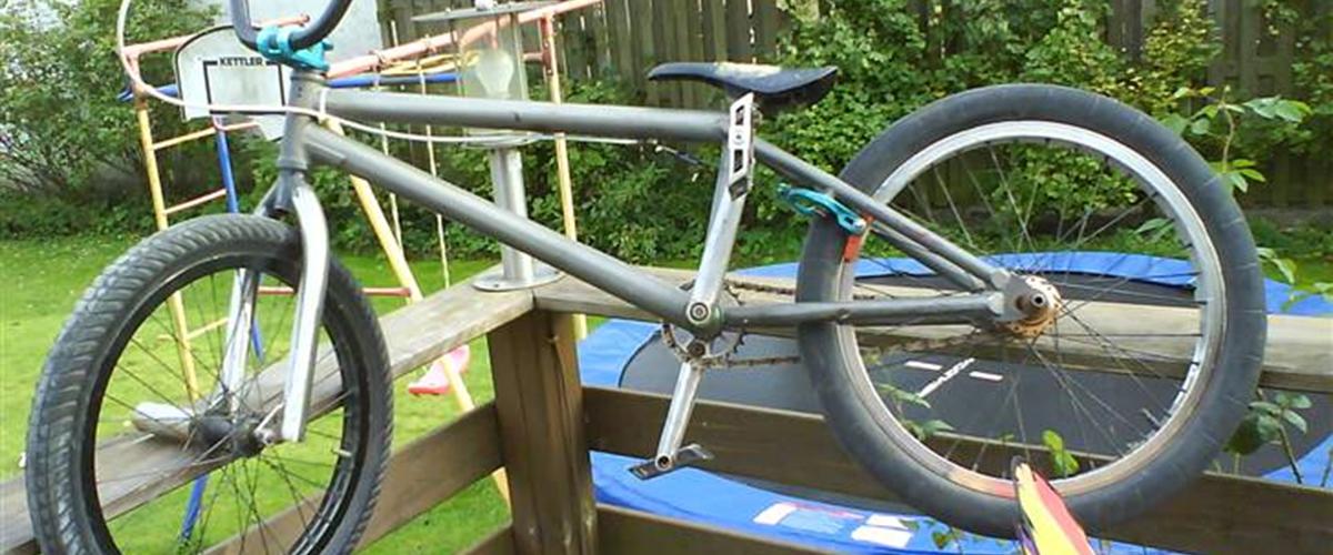 Fit Hawk - BMX Freestyle - DEN VEJER 10.1 Lige præcis