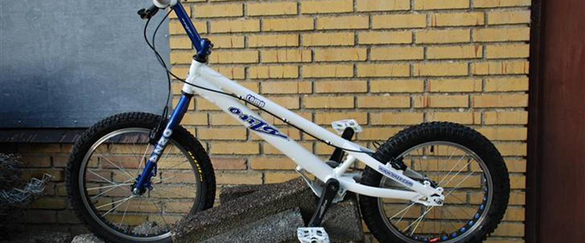 Onza Comp 09 - Trial - Min første trial cykel.. Kø...