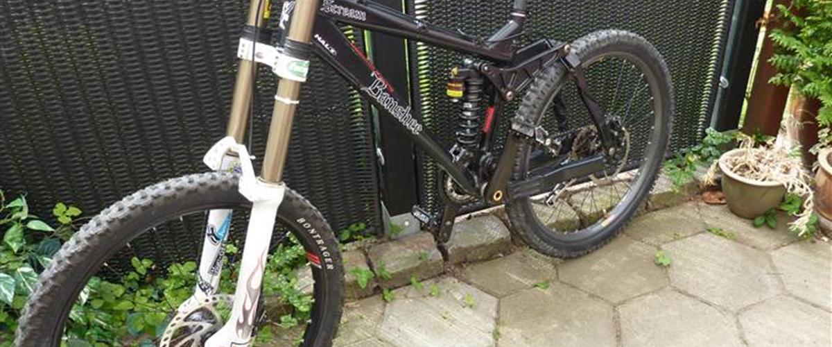 Banshee Scream - Downhill - Mega fed cykel :p