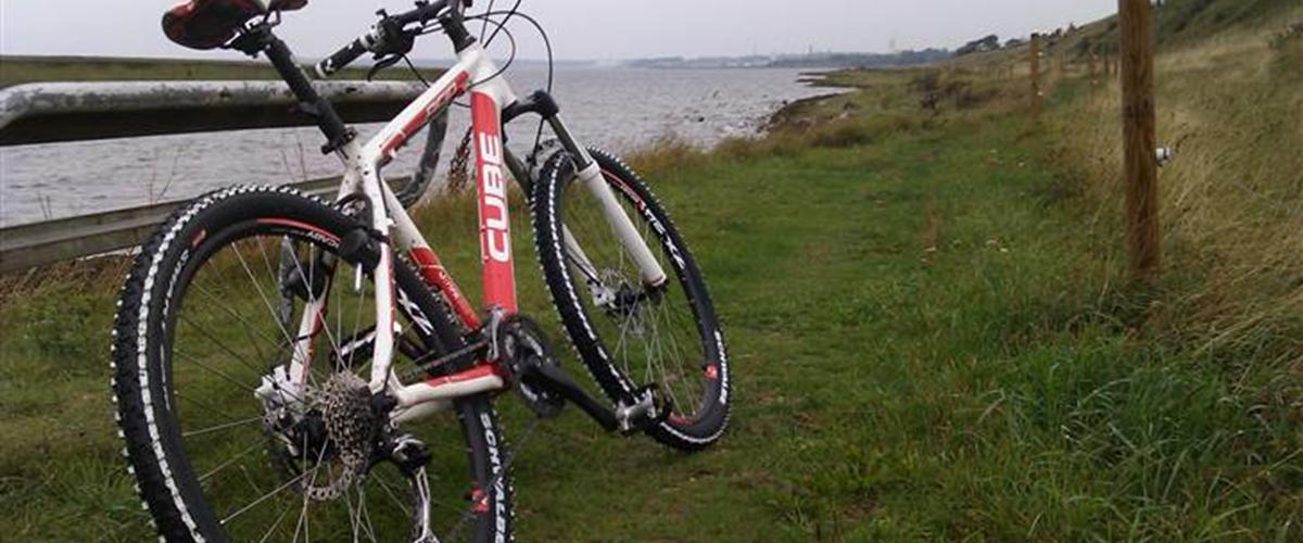 Cube Acid 2010 - Mountain - Samlet vægt 12,7kg Min først...