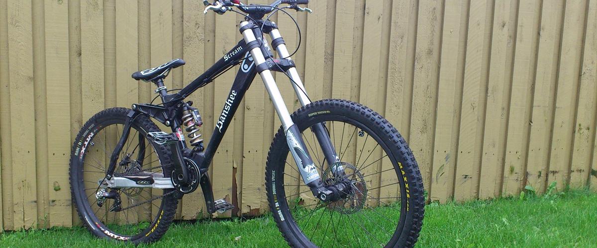 Banshee Scream - Downhill - Dæmperen er tunet hos TF sup...